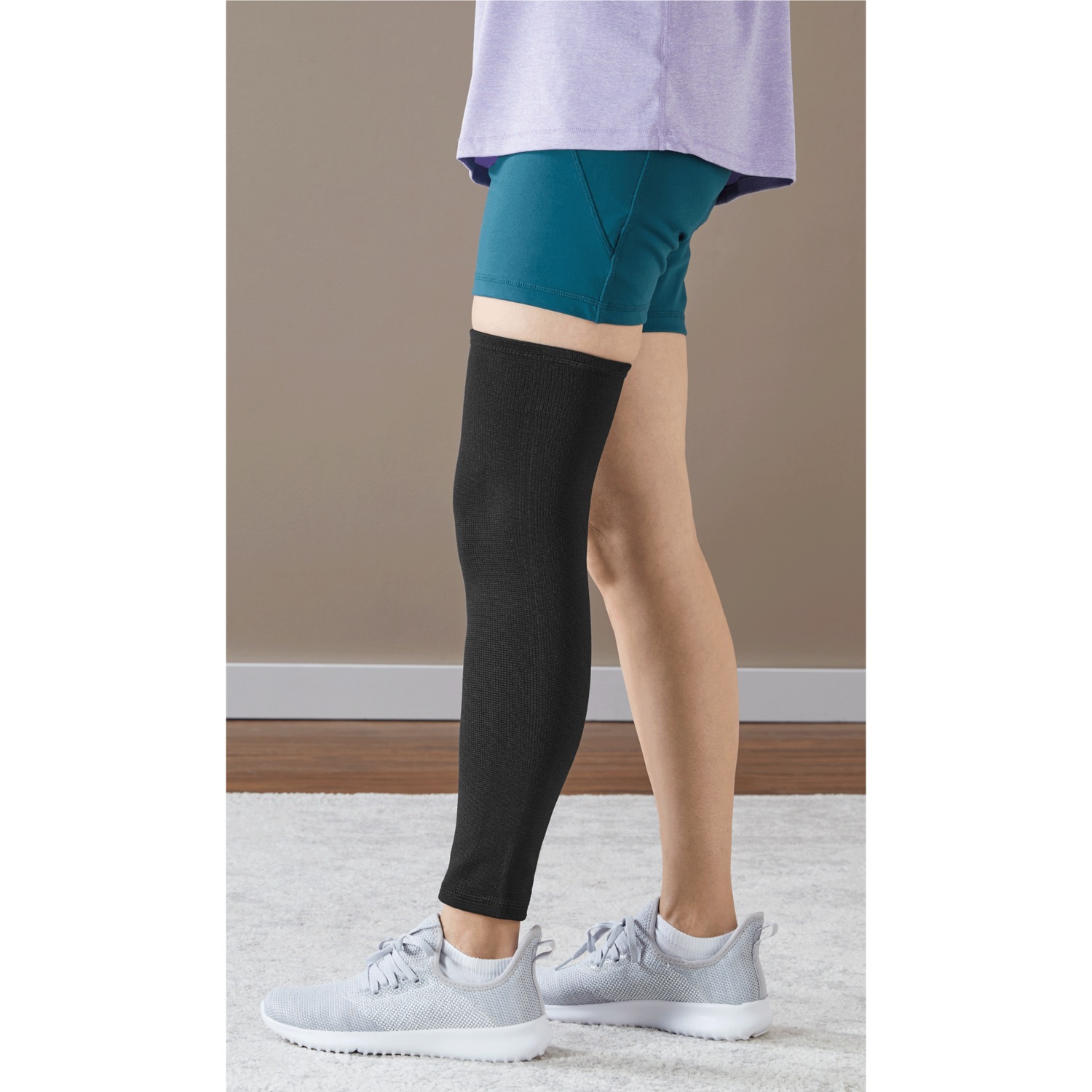 Capsaicin-Infused Pain Relieving Leg Sleeve | Dr. Leonard's