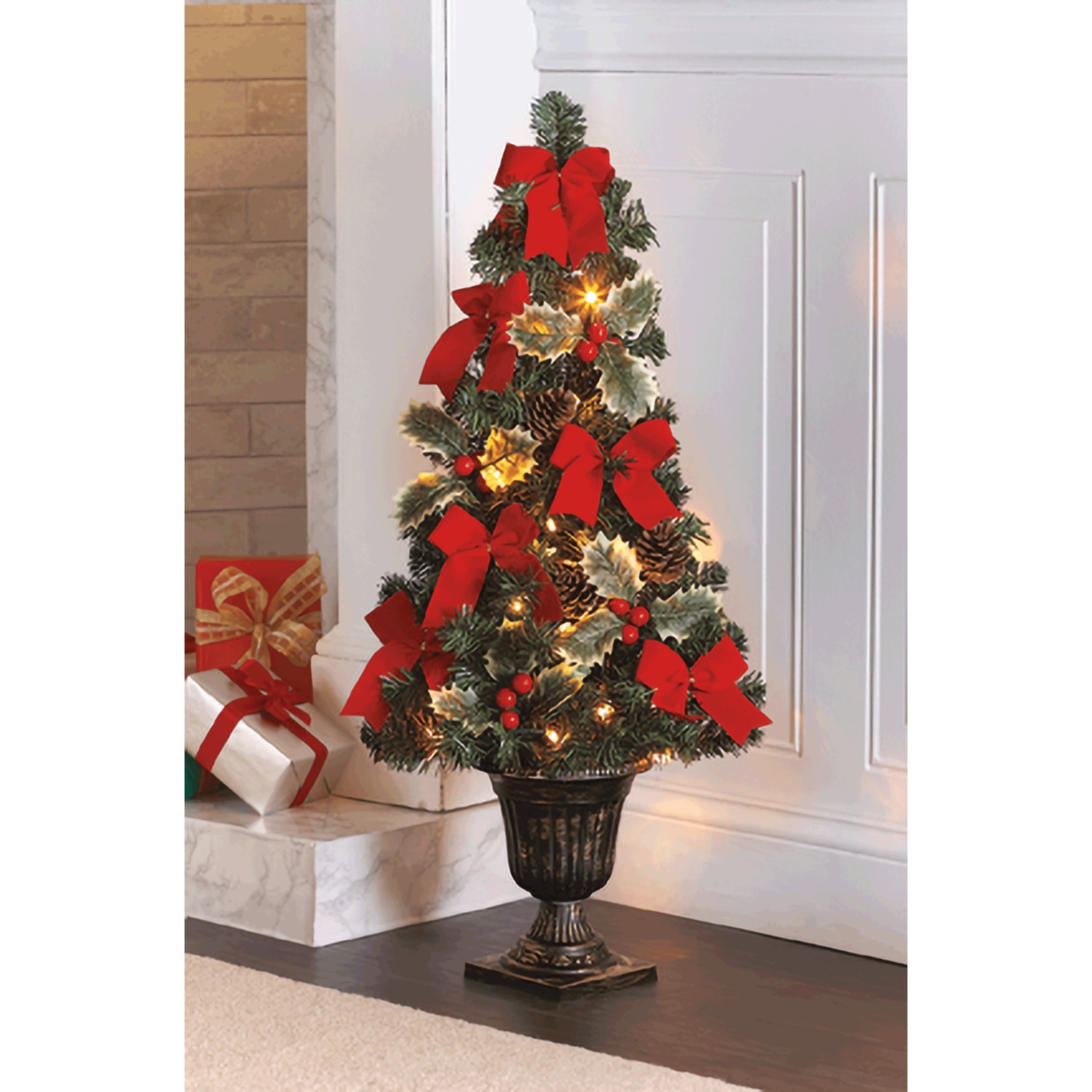 3' Lighted Christmas Tree | Dr. Leonard's